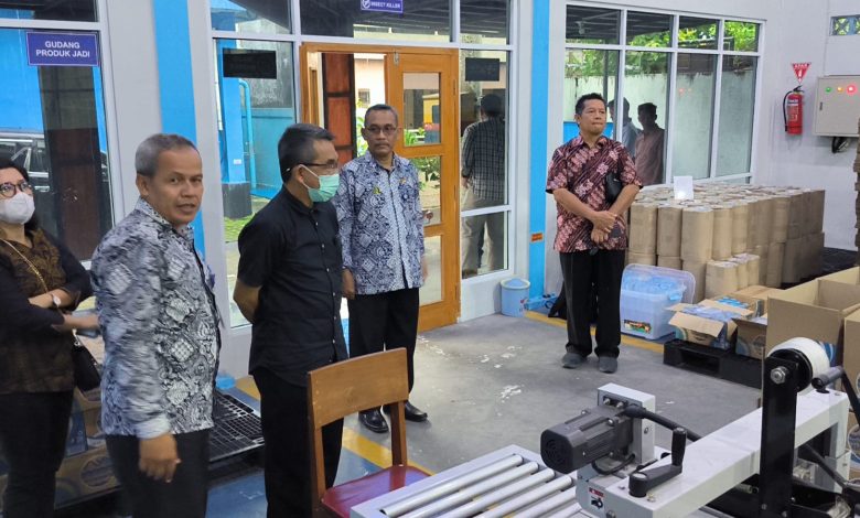 PDAM Tirta Tuah Benua Dapat Dukungan Pemerintah Kembangkan AMDK - Jejak ...